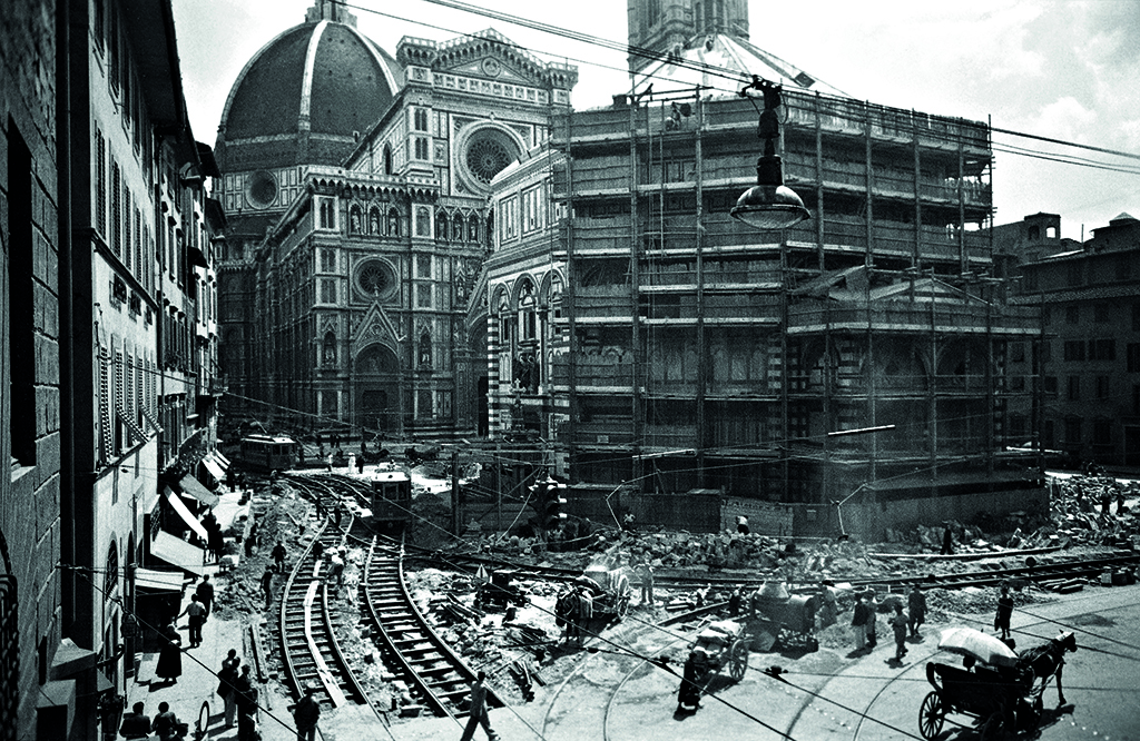 Cento anni di Firenze visti da Foto Locchi - Osservatorio dei Mestieri ...